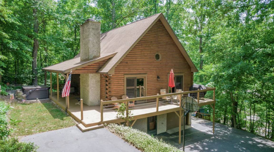 208 M² House ∙ 3 Bedrooms ∙ 10 Guests - Black Mountain, NC