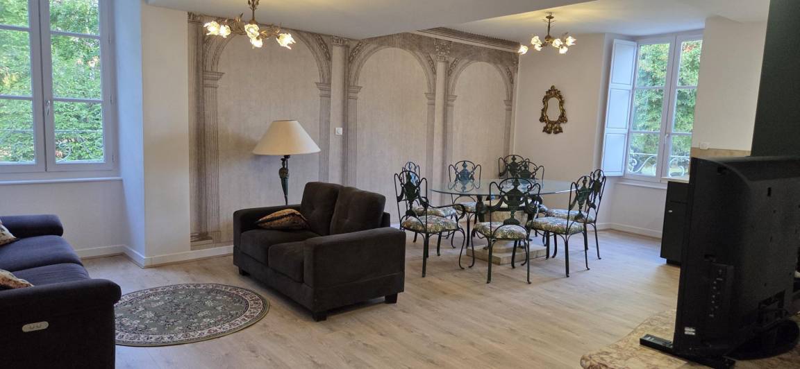 107 M² Gîte ∙ 3 Chambres ∙ 6 Personnes - Saint-Pourçain-sur-Sioule