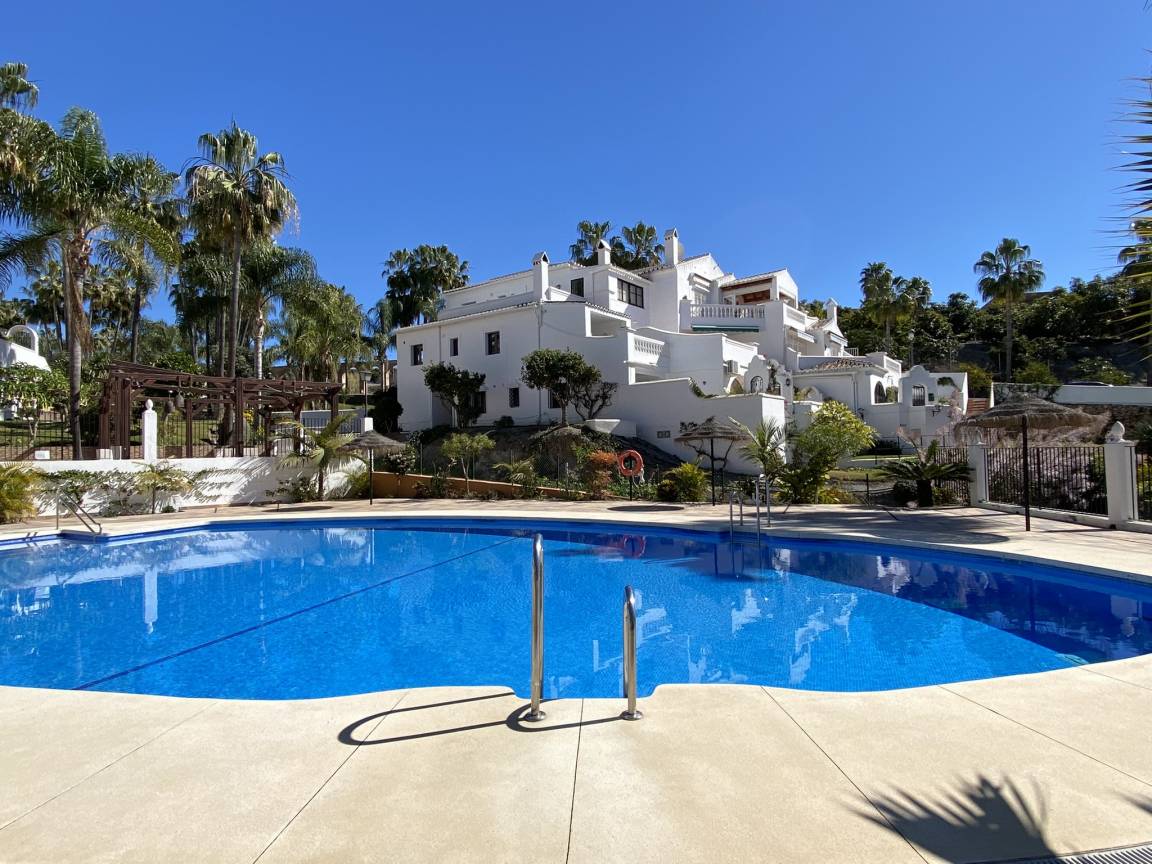 70 M² Apartamento ∙ 2 Habitaciones ∙ 4 Huéspedes - Nerja