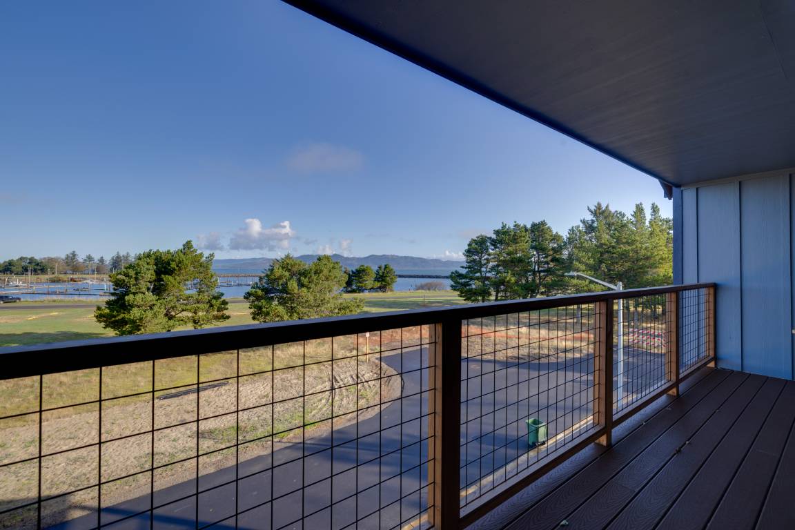 199 M² Apartment ∙ 4 Bedrooms ∙ 8 Guests - Warrenton, OR