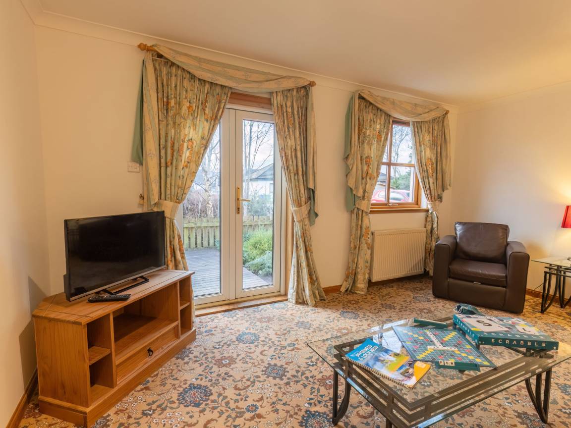 75 M² Ferienwohnung ∙ 2 Schlafzimmer ∙ 4 Gäste - Inverness