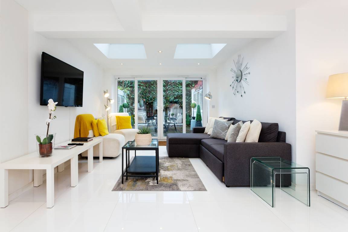 131 M² House ∙ 3 Bedrooms ∙ 8 Guests - London