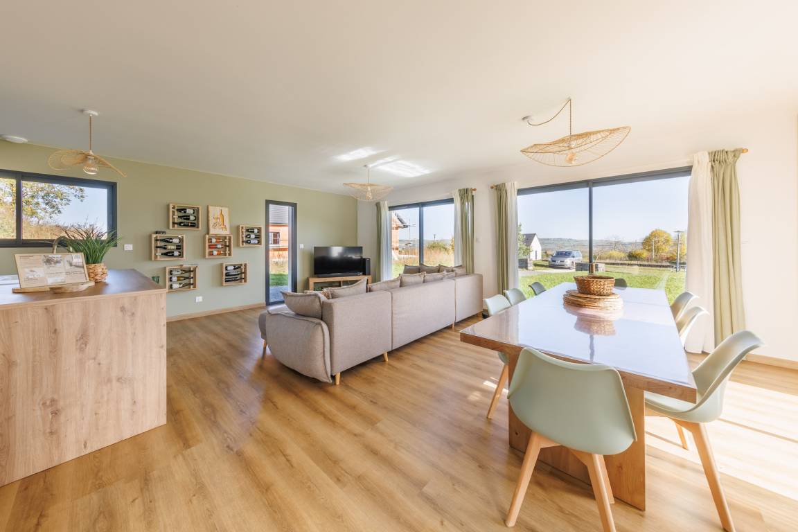 110 M² Maison De Vacances ∙ 4 Chambres ∙ 8 Personnes - Saint-Flour