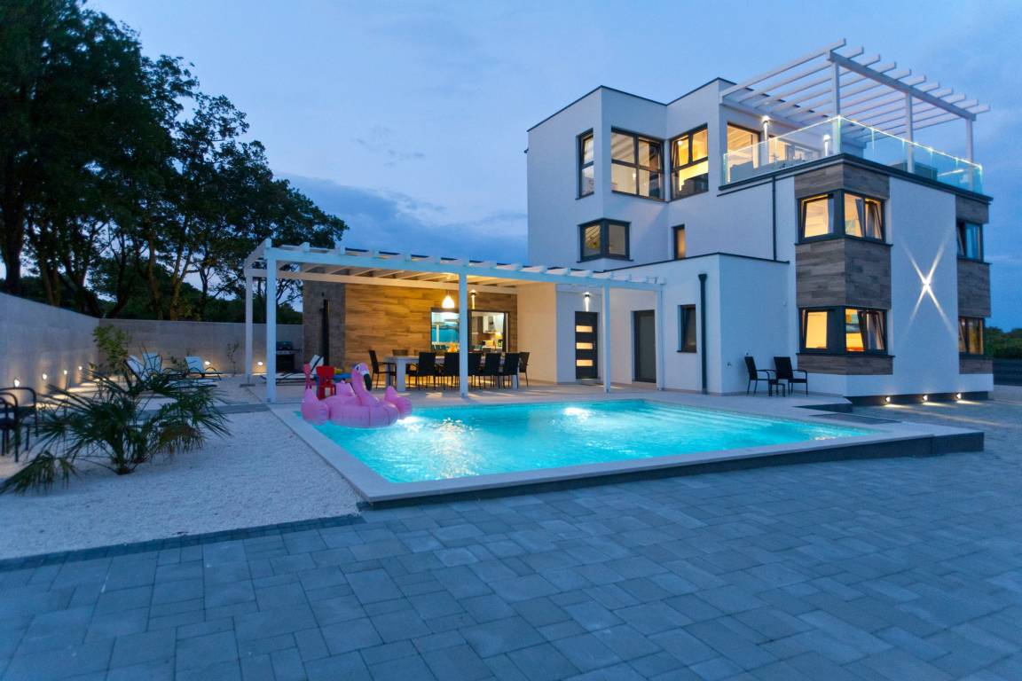 Villa ∙ 7 Schlafzimmer ∙ 14 Gäste - Premantura