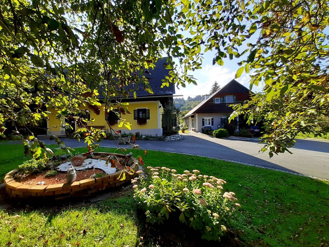 80 M² Ferienwohnung ∙ 3 Schlafzimmer ∙ 6 Gäste - Deutschlandsberg