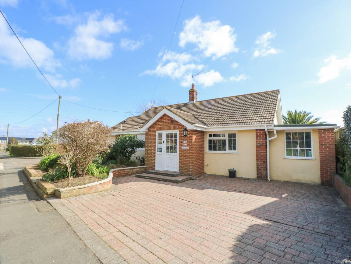 Cottage ∙ 3 Bedrooms ∙ 6 Guests - Isle of Wight