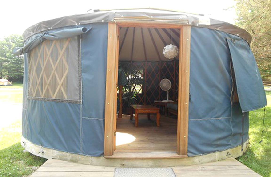 House ∙ 1 Bedroom ∙ 4 Guests - Lake Delton, WI