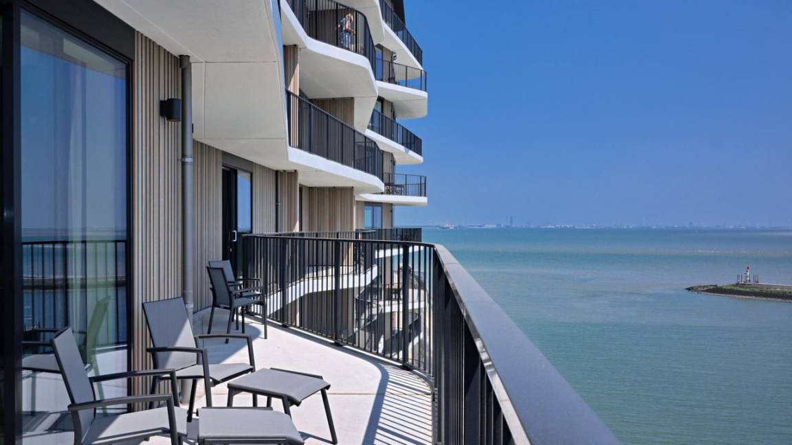 102 M² Apartment ∙ 2 Bedrooms ∙ 4 Guests - Breskens