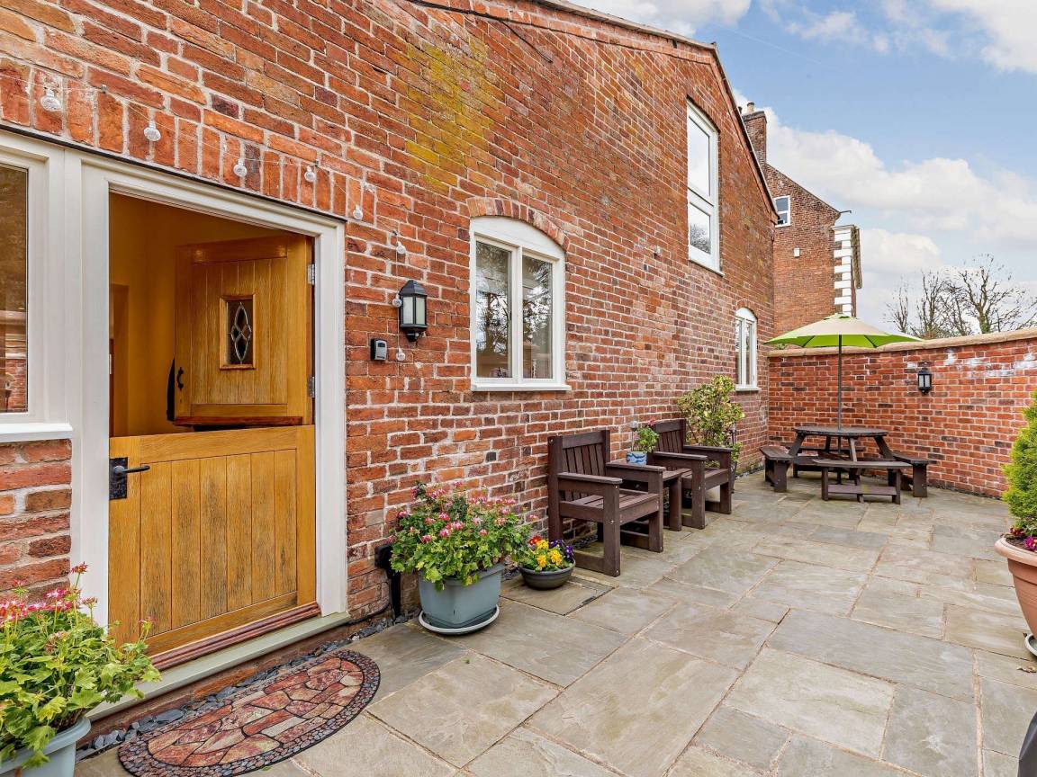 Cottage ∙ 3 Bedrooms ∙ 6 Guests - Cheshire