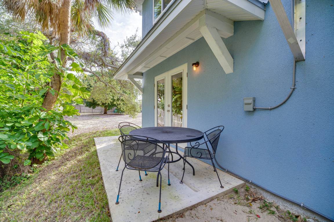 111 M² House ∙ 2 Bedrooms ∙ 6 Guests - Cape Canaveral, FL