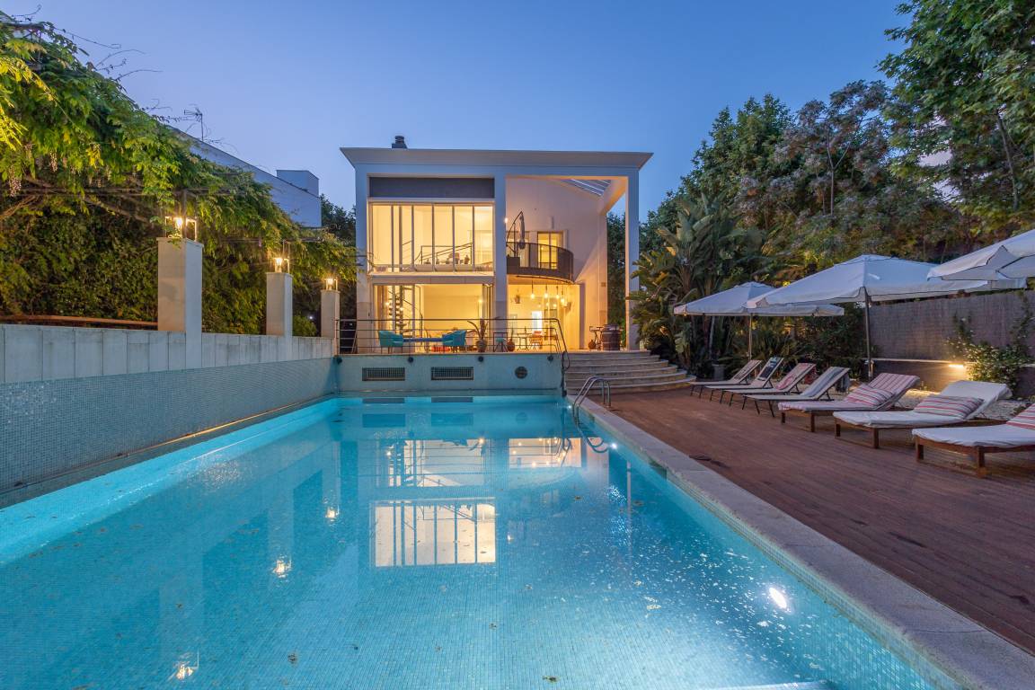 450 M² Villa ∙ 5 Habitaciones ∙ 10 Huéspedes - Mataró