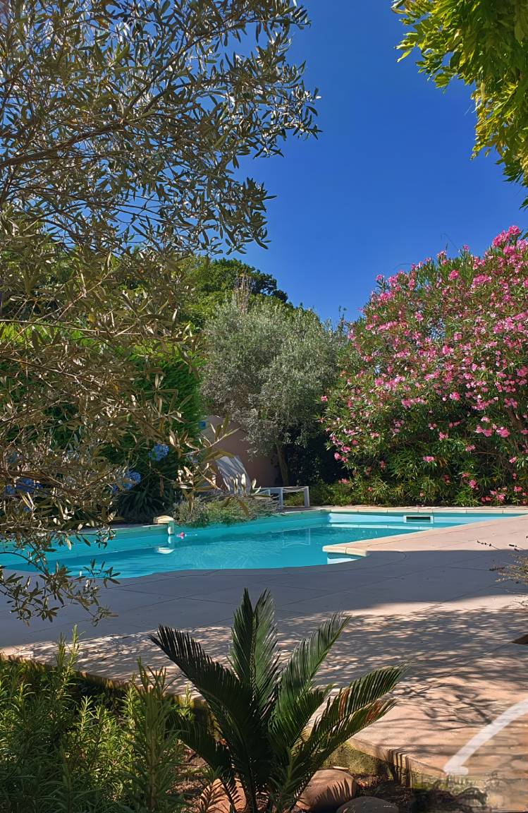 100 M² Maison De Vacances ∙ 2 Chambres ∙ 4 Personnes - Festival d'Avignon