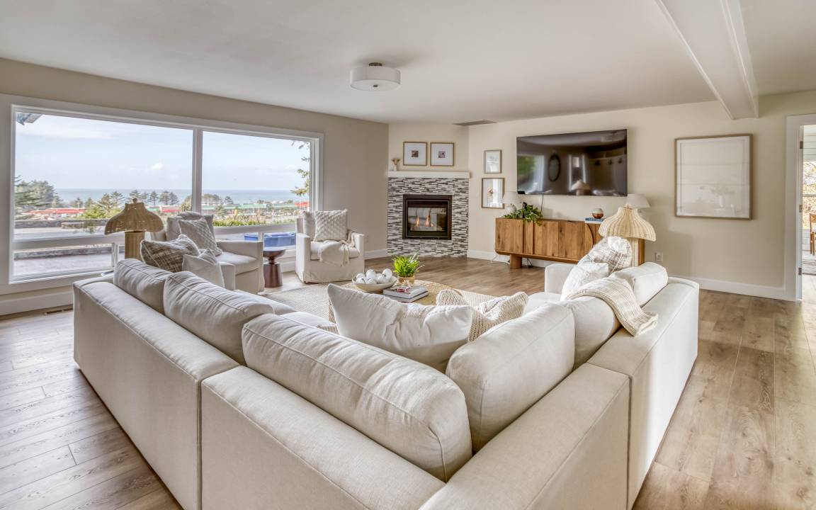 245 M² House ∙ 4 Bedrooms ∙ 12 Guests - Lincoln City, OR
