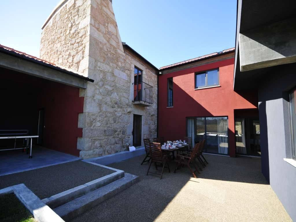 250 M² Villa ∙ 4 Chambres ∙ 8 Personnes - Barcelos