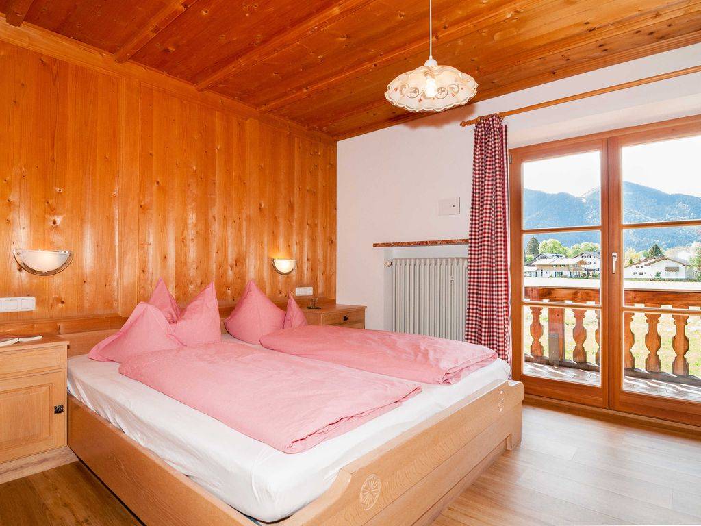 51 M² Apartment ∙ 2 Bedrooms ∙ 3 Guests - Tegernsee