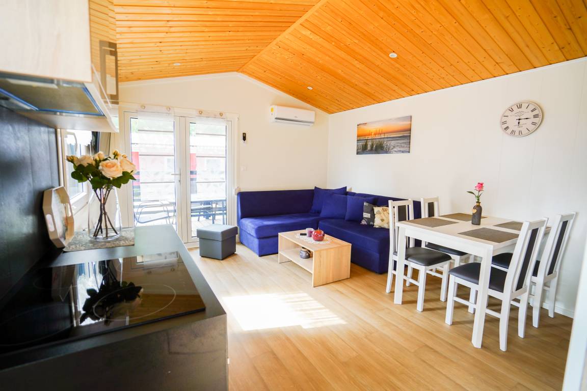 48 M² Mobilheim ∙ 2 Schlafzimmer ∙ 4 Gäste - Dobbertin