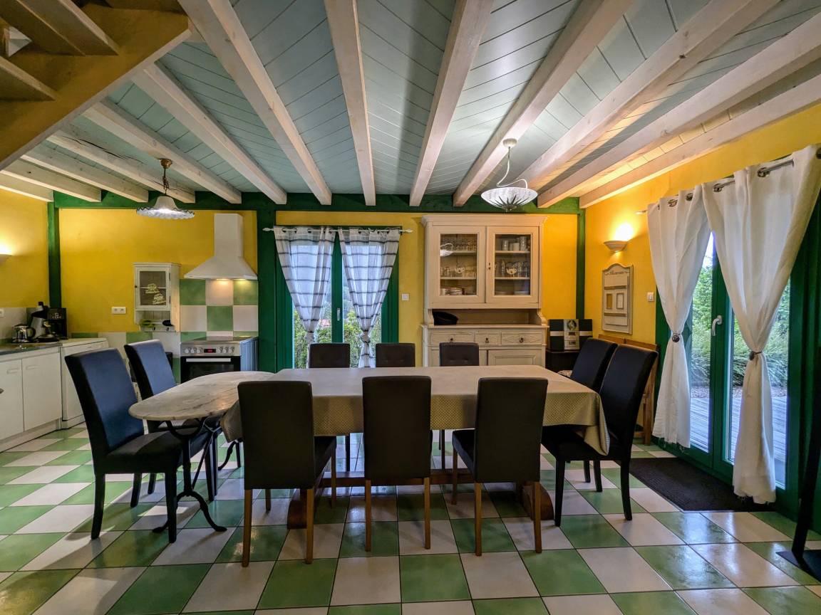 109 M² Cottage ∙ 4 Bedrooms ∙ 12 Guests - Alps