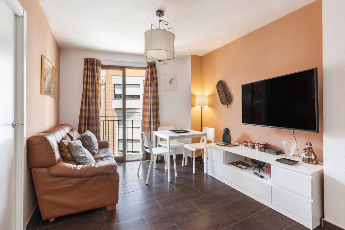 53 M² Apartamento ∙ 2 Habitaciones ∙ 3 Huéspedes - Molina de Segura