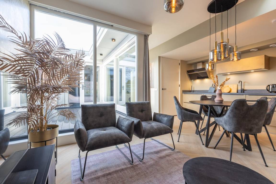 72 M² Appartement ∙ 2 Slaapkamers ∙ 4 Gasten - Hilversum