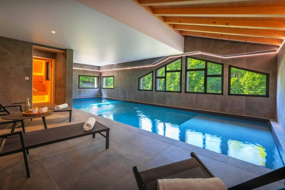 240 M² Chalet ∙ 6 Chambres ∙ 14 Personnes - La Clusaz