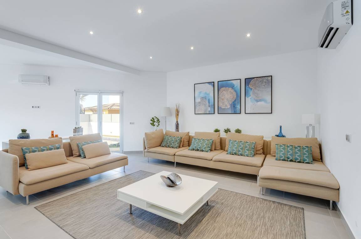 250 M² Villa ∙ 4 Bedrooms ∙ 8 Guests - Albufeira