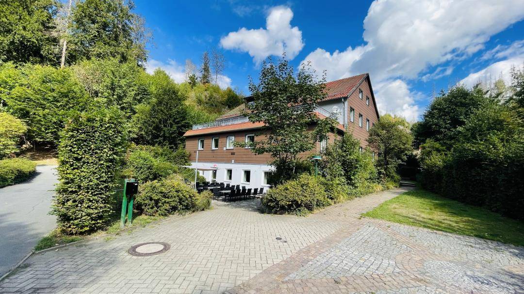 1190 M² Ferienhaus ∙ 21 Schlafzimmer ∙ 51 Gäste - Harz