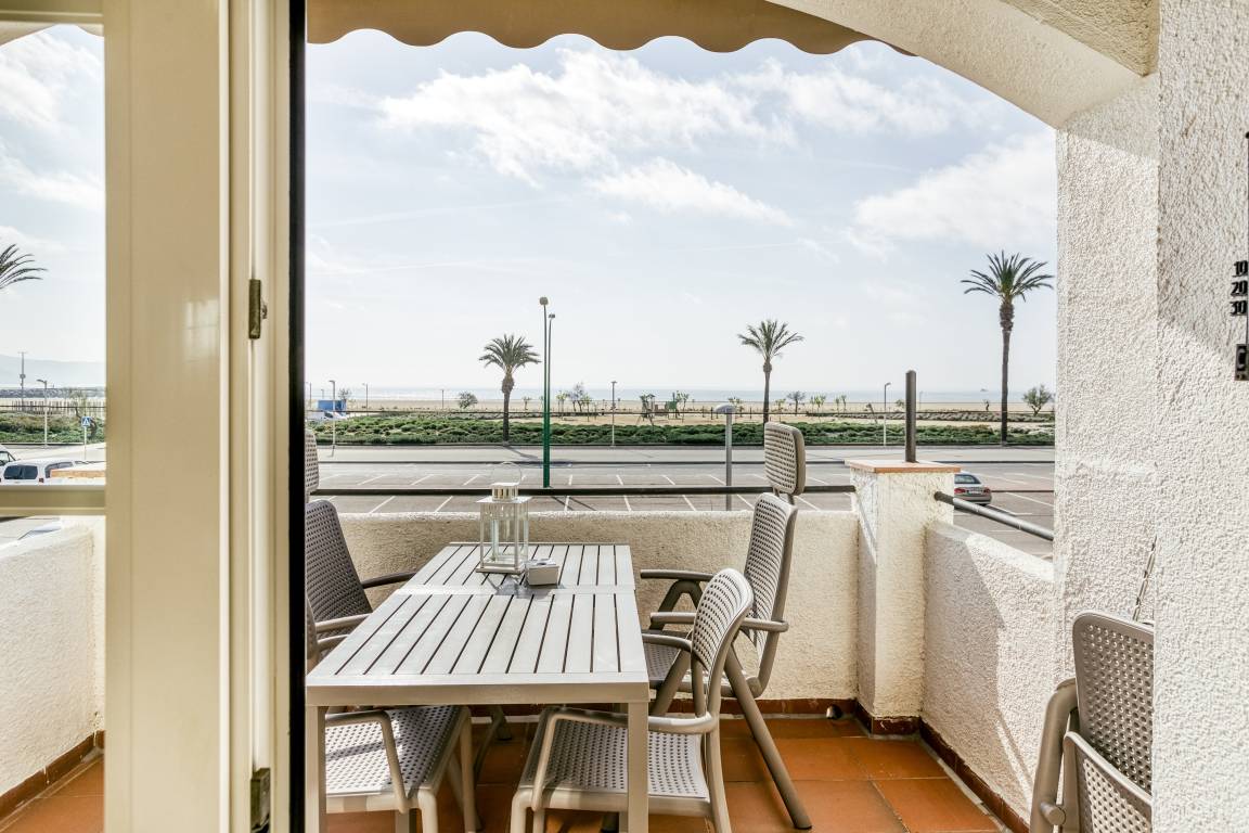 72 M² Apartamento ∙ 2 Habitaciones ∙ 6 Huéspedes - Ampuriabrava