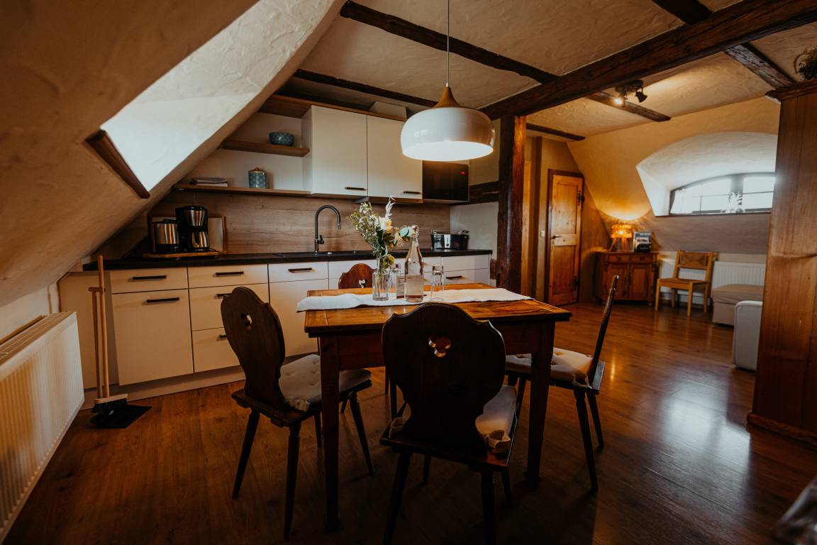 40 M² Ferienwohnung ∙ 1 Schlafzimmer ∙ 4 Gäste - Pößneck