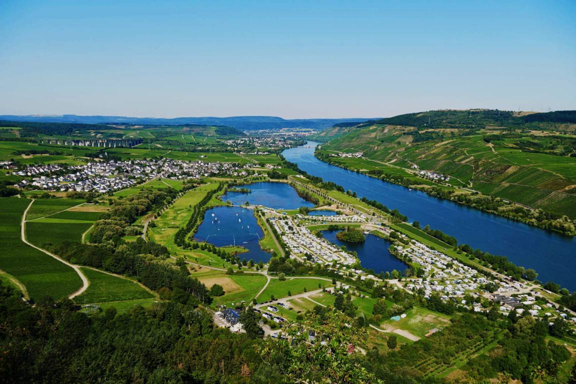 86 M² Ferienwohnung ∙ 2 Schlafzimmer ∙ 5 Gäste - Schweich