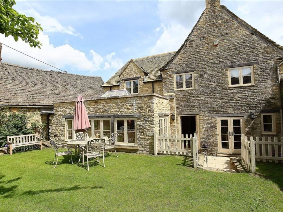 Cottage ∙ 3 Bedrooms ∙ 6 Guests - Burford