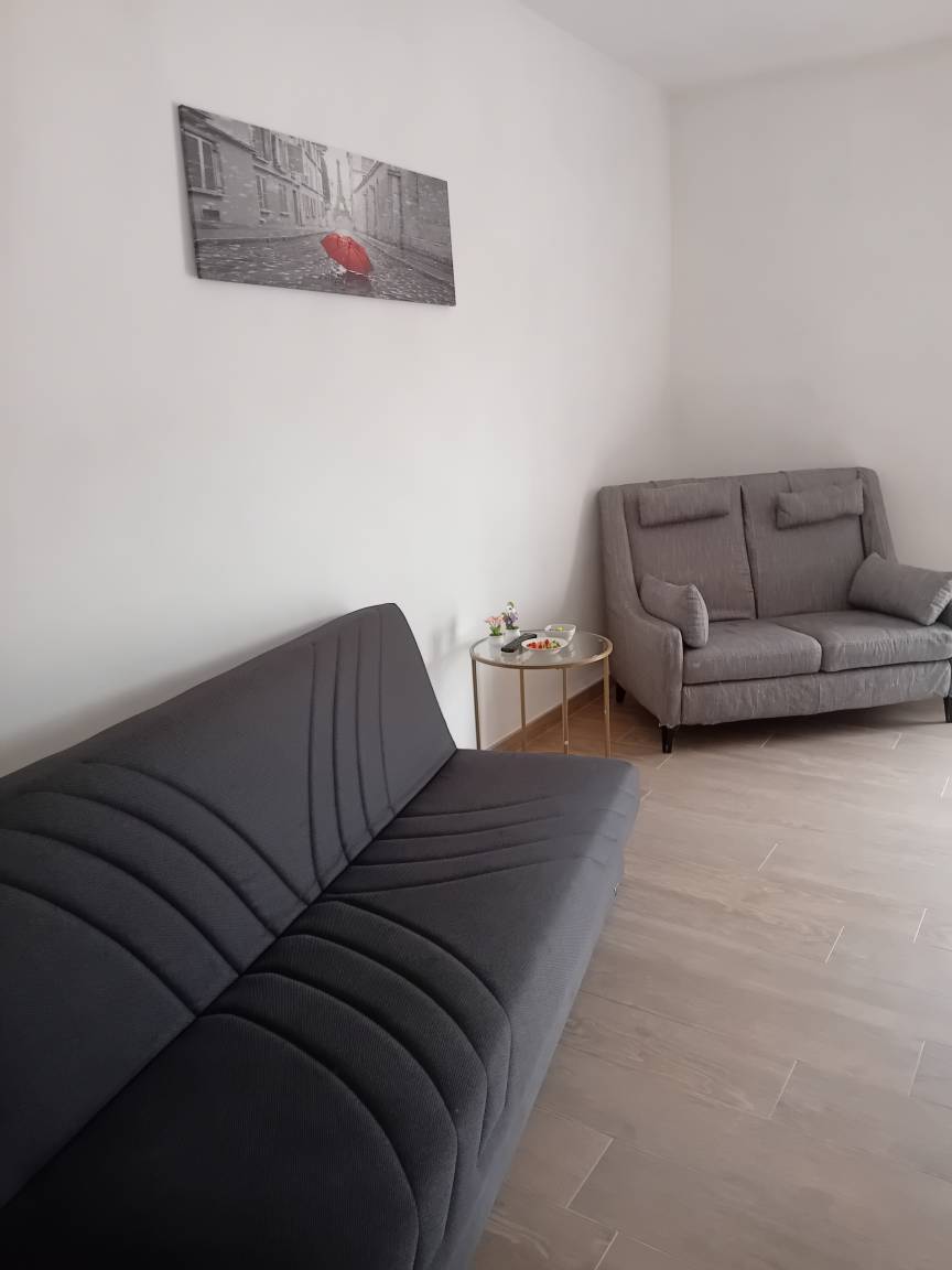 90 M² Appartement ∙ 2 Chambres ∙ 5 Personnes - Valmontone