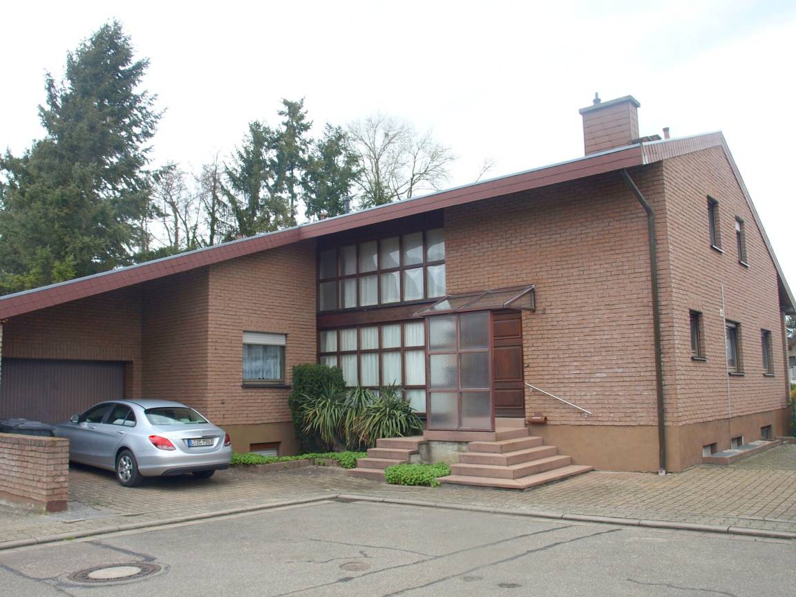 270 M² Ferienhaus ∙ 4 Schlafzimmer ∙ 8 Gäste - Landau in der Pfalz