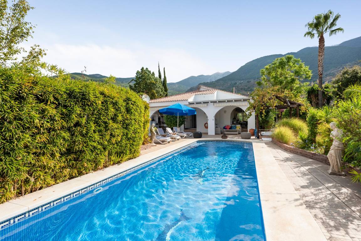 123 M² House ∙ 3 Bedrooms ∙ 6 Guests - Alcaucín