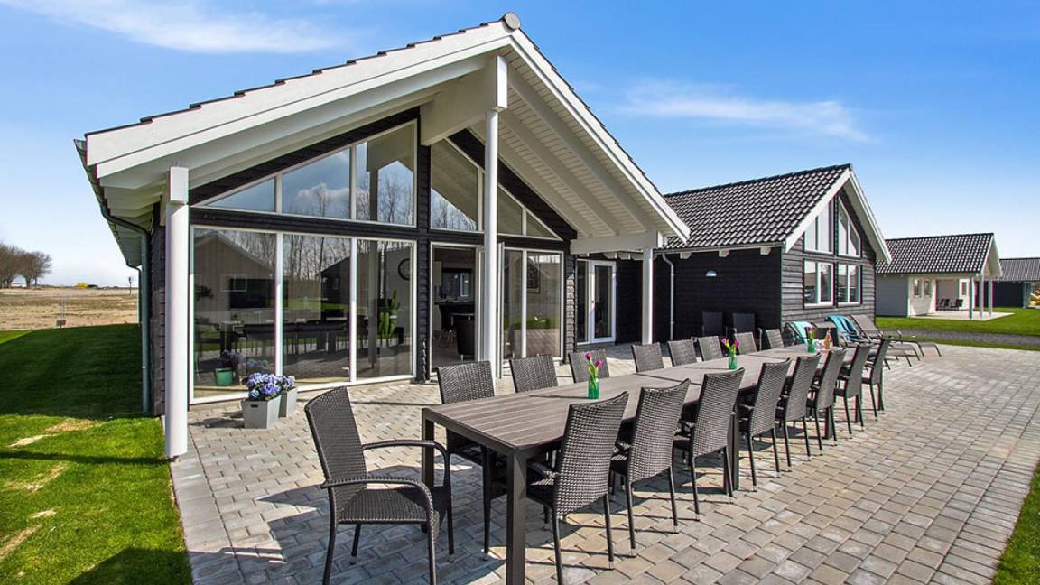 242 M² Ferienhaus ∙ 7 Schlafzimmer ∙ 18 Gäste - Schleswig-Holstein