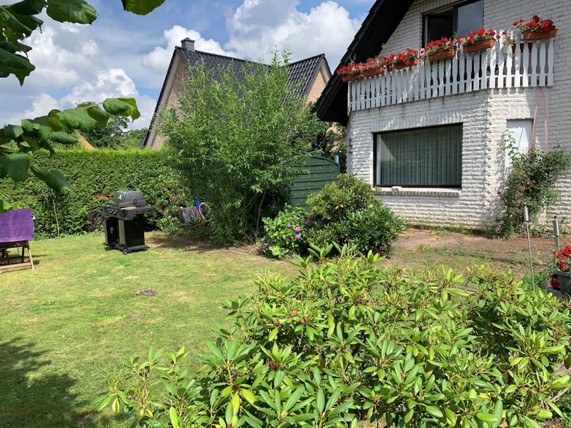 77 M² Ferienwohnung ∙ 1 Schlafzimmer ∙ 2 Gäste - Reinbek