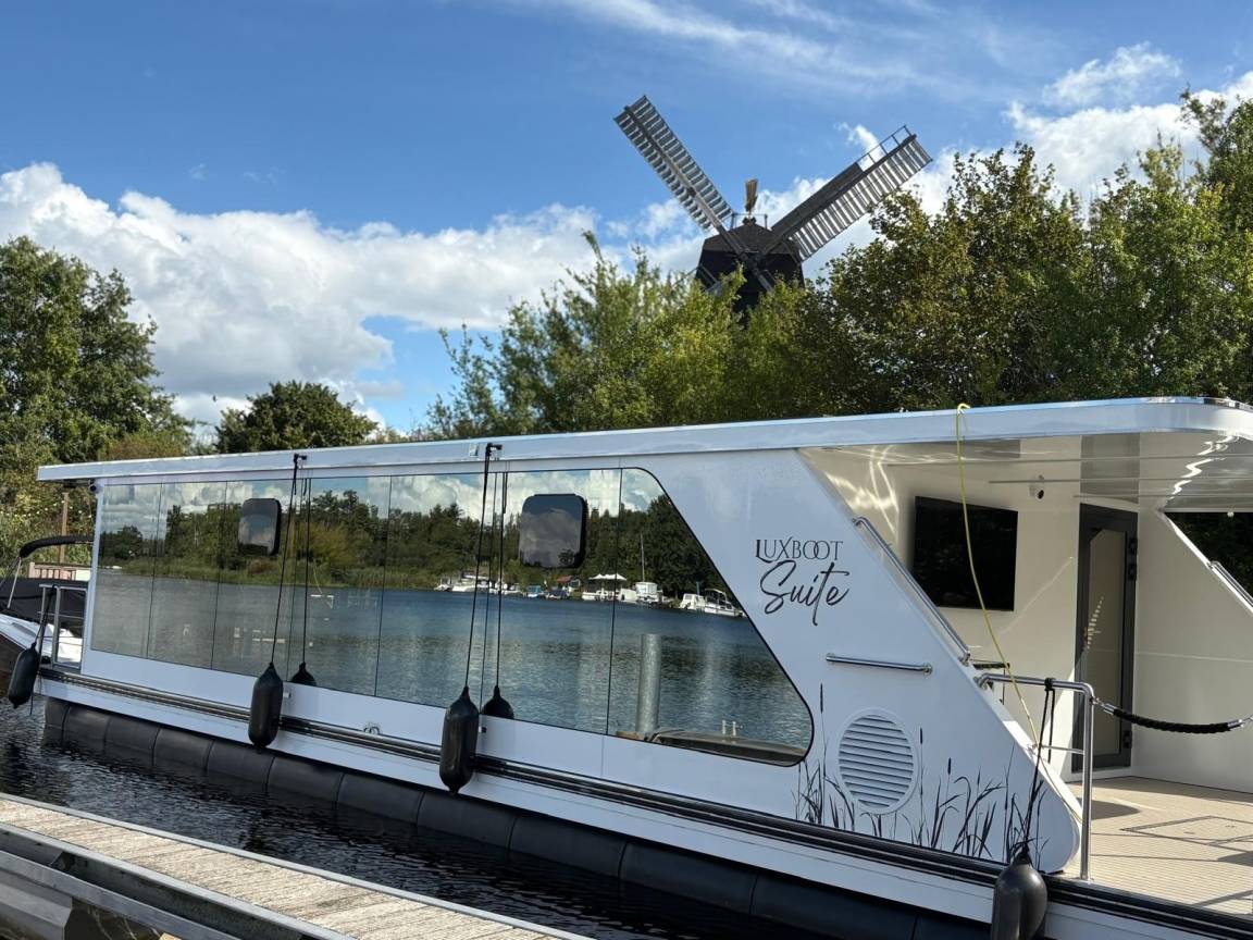 65 M² Houseboat ∙ 1 Bedroom ∙ 4 Guests - Wittstock/Dosse