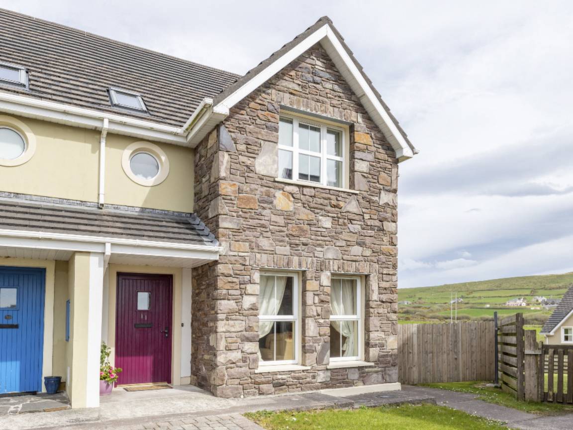 130 M² House ∙ 3 Bedrooms ∙ 8 Guests - Dingle