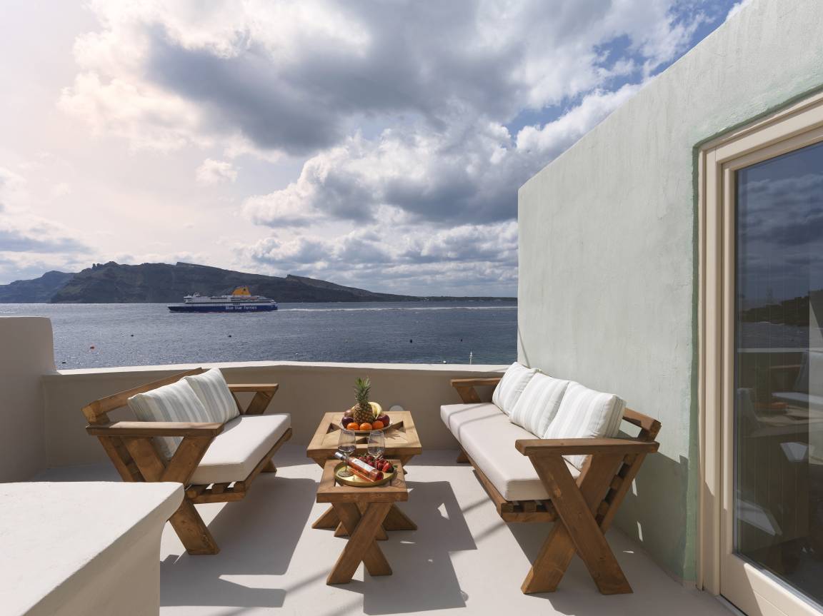 78 M² Bed And Breakfast ∙ 3 Bedrooms ∙ 6 Guests - Oia