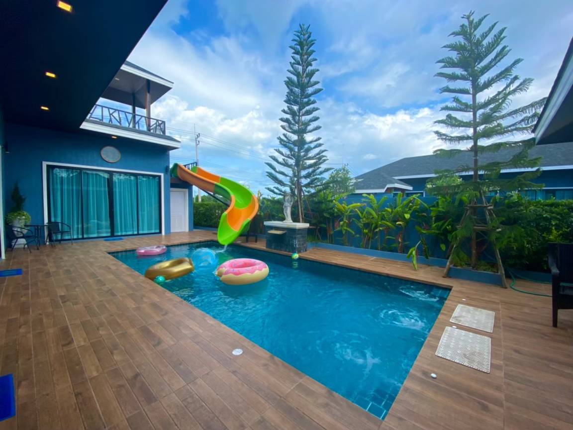 150 M² Villa ∙ 3 Bedrooms ∙ 14 Guests - Khao Yai
