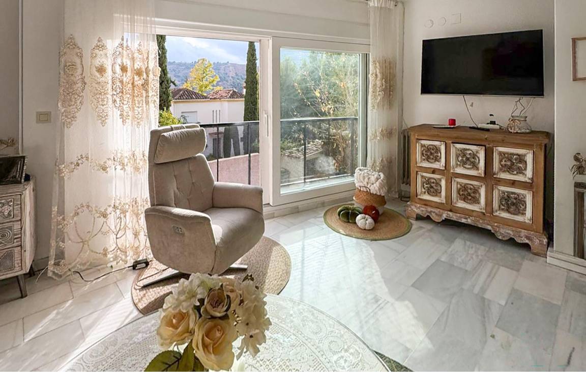 180 M² House ∙ 5 Bedrooms ∙ 10 Guests - Granada