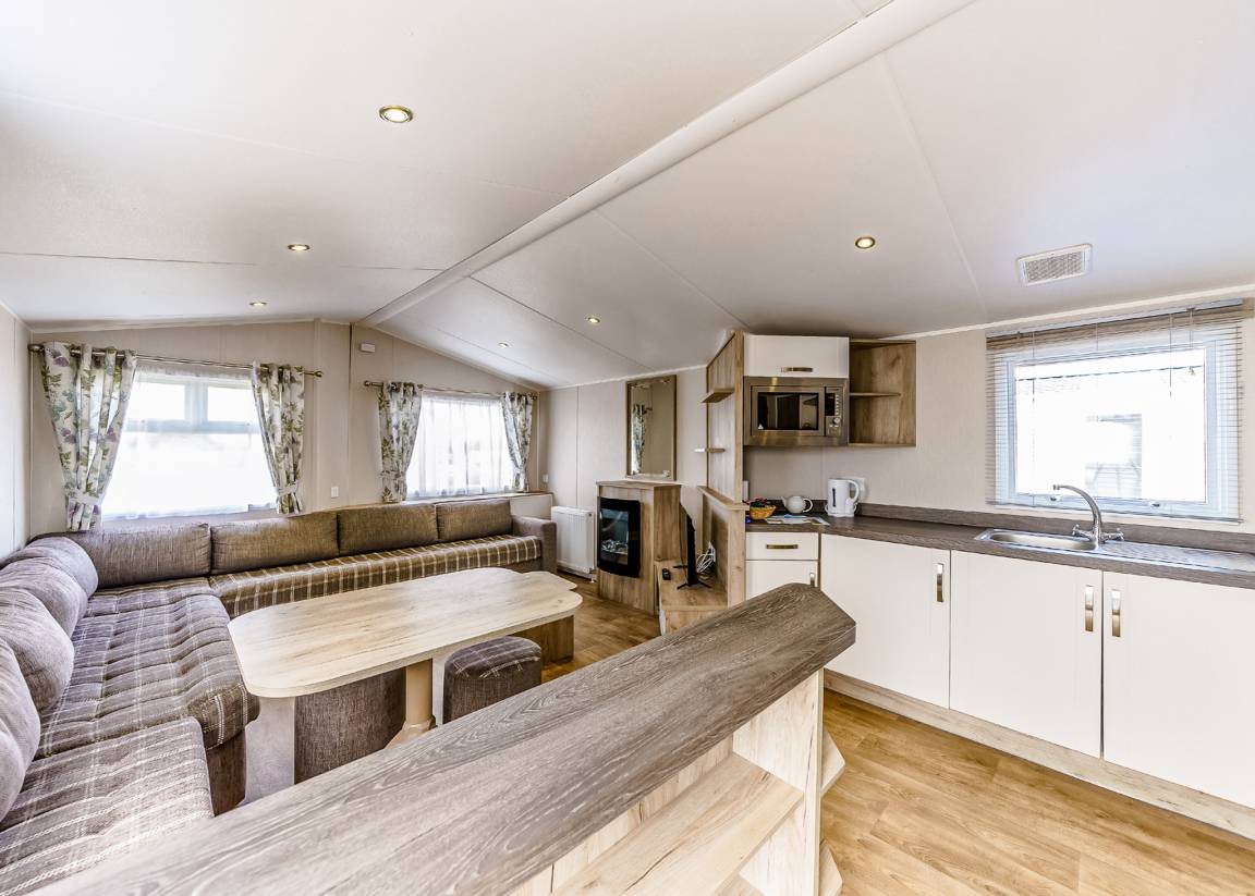 Caravan ∙ 2 Bedrooms ∙ 6 Guests - Weston-super-Mare