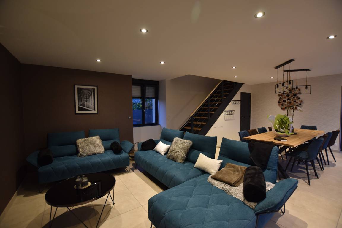 150 M² Maison De Vacances ∙ 5 Chambres ∙ 14 Personnes - Avranches