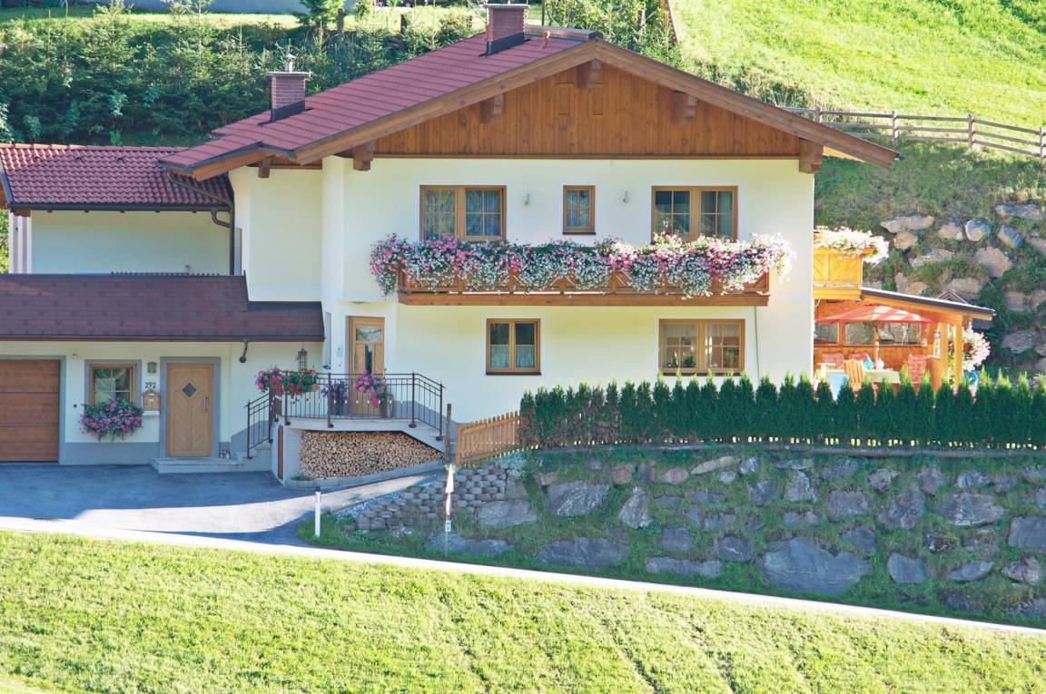 150 M² Ferienhaus ∙ 4 Schlafzimmer ∙ 12 Gäste - Großarl