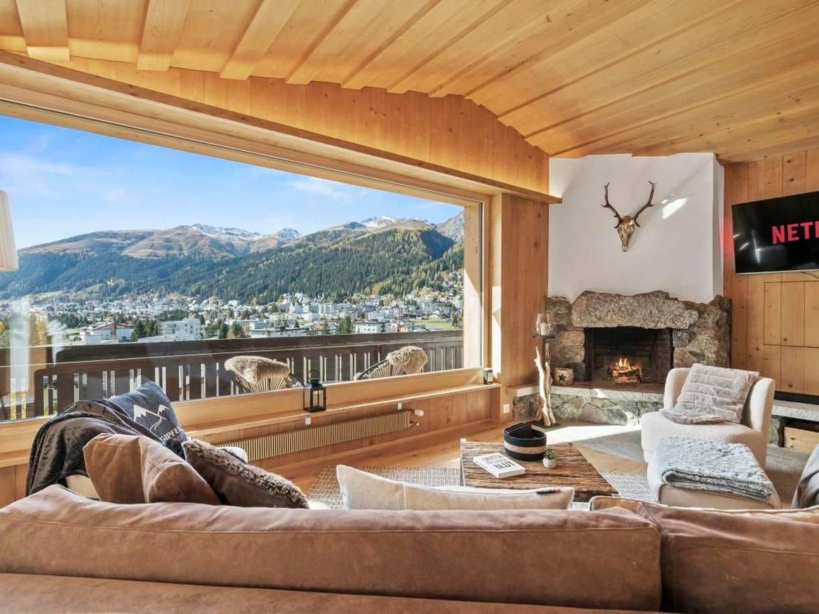 180 M² Talo ∙ 4 Makuuhuonetta ∙ 8 Vierasta - Davos