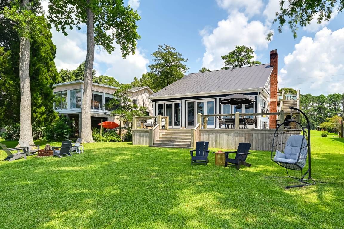 231 M² Cottage ∙ 5 Bedrooms ∙ 13 Guests - North Carolina