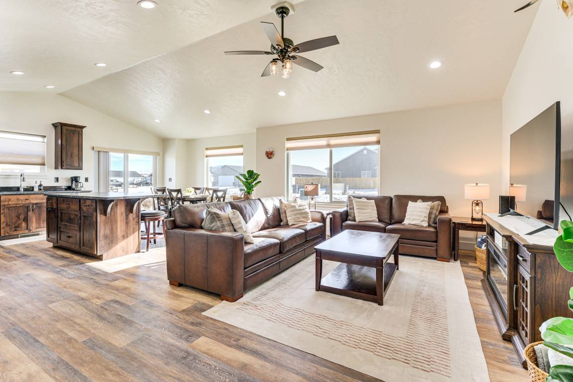 136 M² House ∙ 3 Bedrooms ∙ 8 Guests - Dillon, MT