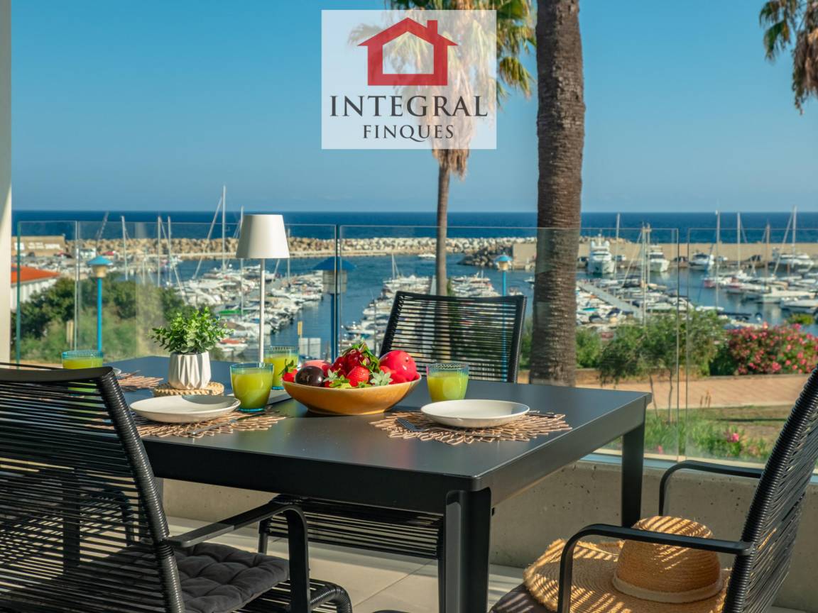 115 M² Apartment ∙ 3 Bedrooms ∙ 6 Guests - Palamós