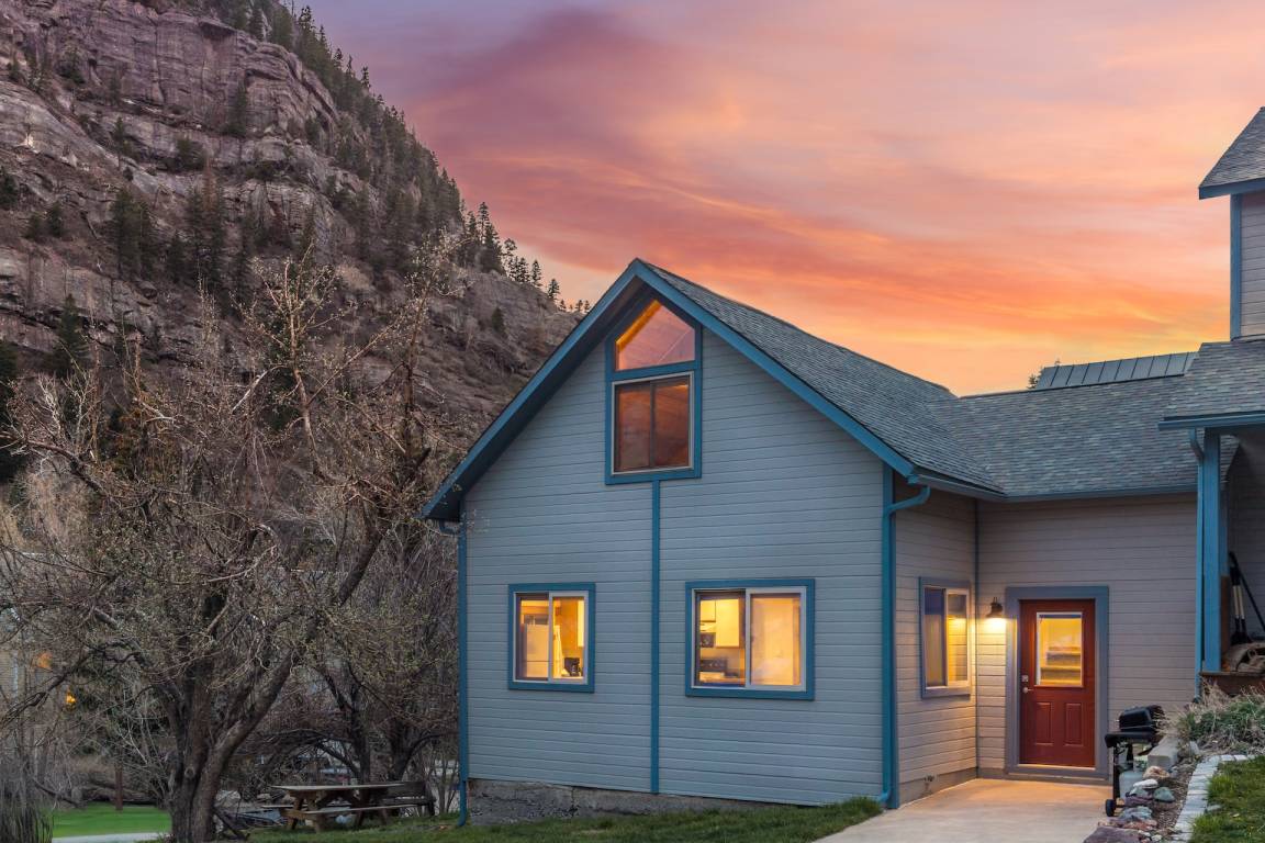 167 M² House ∙ 3 Bedrooms ∙ 6 Guests - Ouray, CO