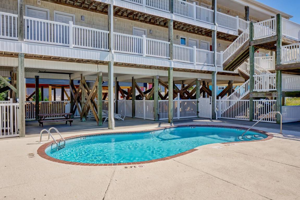 Hotel ∙ 1 Habitación ∙ 2 Huéspedes - Topsail Island, NC