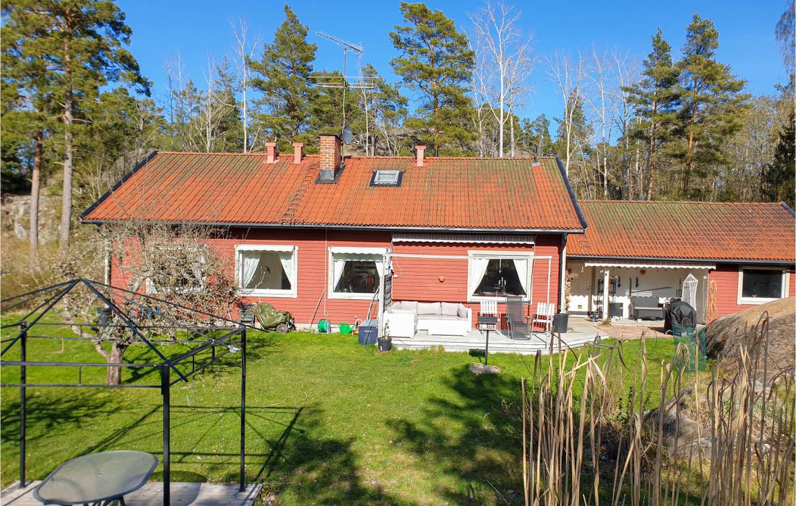 157 M² Hus ∙ 4 Sovrum ∙ 7 Gäster - Södermanlands län